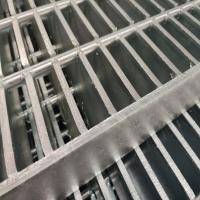 China Heavy Duty Steel Grating 32x5mm Hot Dipped Galvanized Non Slip Rectangular Bar 400x1200mm for sale