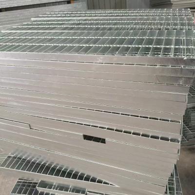 China Industrial Steel Grating TT-2 ISO9001 Bearing Bar Pitch 12.5-100mm for Heavy Duty Walkway and Platform for sale