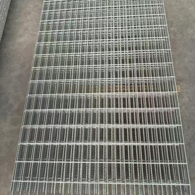 China 76mm Cross Bar Pitch Industrial Steel Grating for Safe Flooring ISO9001 for sale
