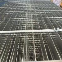 China Pressure Welded Serrated Steel Grating Heavy Duty Drainage And Ventilation Solution for sale