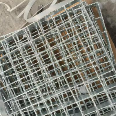 China High precision and size control to effectively complete customer custom requirements of steel grid for sale