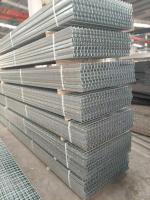 China Stainless Steel Serrated Industrial Grating 30mm 40mm Bearing Bar Pitch Heavy Duty for sale