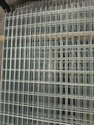 China Heavy Duty Steel Grating 32x5mm Serrated Bearing Bar Anti-Slip Galvanized Grating for sale