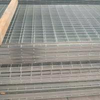 China Explosion Proof Industrial Steel Grating Hot Dip Galvanized 32x5mm Heavy Duty Serrated for sale