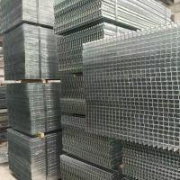 China Hot Dip Galvanized Steel Grating Plate 32x5mm Heavy Duty Anti-Slip Welded Grating for sale