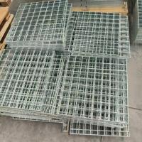 China Industrial Steel Grating Heavy Duty 32x5mm Serrated Bearing Bar Pressure Welded for sale