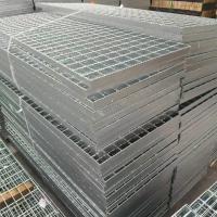 China Industrial Steel Grating Heavy Duty 32x5mm Serrated Pressure Welded Flooring for sale