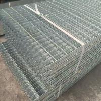 China Custom Welded Steel Grid Mesh Non Slip Heavy Duty 30mm 40mm Spacing for Industrial Flooring for sale