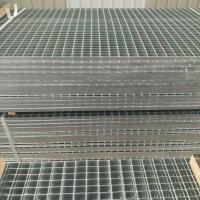 China Hot Galvanized Stainless Steel Flat Bar Grating 30mm Spacing 3mm Cross Bar Machine Welded for sale