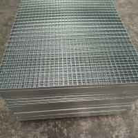 China Hot Galvanized Stainless Steel Flat Bar Grating 30mm Spacing 3mm Cross Bar Machine Welded for sale