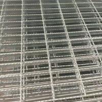 China Serrated Steel Grating 50mm Bearing Bar Pitch Heavy Duty ISO9001 for sale