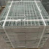 China Galvanized Serrated Steel Bar Grating 30mm Bearing Bar Spacing Heavy Duty for sale