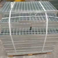 China Serrated Steel Grating 3mm 35mm Bearing Bar Heavy Duty Anti Slip Flooring for sale