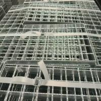 China Heavy Duty Plain Serrated Metal Grating YB/T4001-2007 40mm Bearing Bar Pitch 5mm Flat Bar for sale