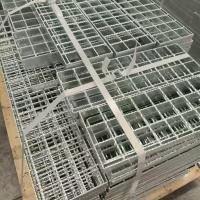 China Galvanized Serrated Steel Grating 32x5mm Heavy Duty Anti Slip Drainage for sale