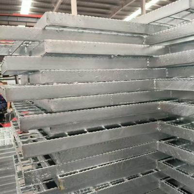 China 20 x 2 Bolt Heavy Duty Steel Grating 30mm Machine Welded Industrial Platform for sale