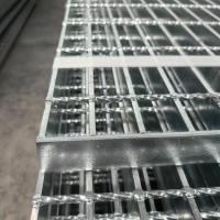 China Galvanized Flat Steel Grating 1000x1000mm 30mm Bearing Bar Pitch Welded Industrial Floor Decking for sale