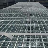China Hot Galvanized Steel Grating 3mm Cross Bar 30mm Pitch Non Slip Flat Bar Grating for sale