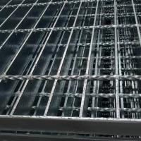 China Hot Galvanized Steel Grating 3mm Cross Bar 30mm Pitch Non Slip Flat Bar Grating for sale