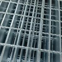 China Industrial Steel Grating 1000x1000mm 30mm Pitch Hot Dip Galvanized Non-Slip Flooring for sale