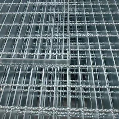 China Stainless Steel Flat Bar Grating 30mm Pitch Welded Floor Decking 1000x1000mm for sale