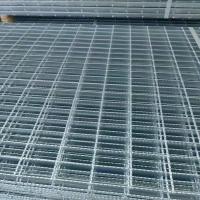 China Hot Dipped Galvanized Steel Grating 19w4 30mm Bearing Bar Spacing Industrial Flooring for sale