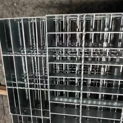 China Steel Floor Decking Grating 1000x1000mm Flat Bar 30mm Spacing for Industrial Safety for sale