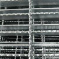 China Anti Slip Galvanized Welded Steel Floor Grating 1000x1000mm 30mm Pitch for sale