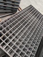 China 3mm welded Industrial Steel Grating Galvanized/Smooth surface for Various Applications for sale
