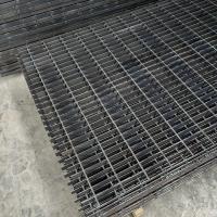 China Hot Dipped Galvanized Steel Grating 3mm Cross Bar 1000x1000mm Flat Bar for Industrial Flooring for sale