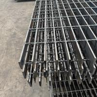 China 1000x1000mm Plain Types Welded Steel Industrial Grating 30mm Open Type for sale