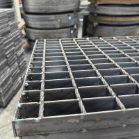 China Machine Pressure Welded Stainless Steel Bar Grating 1000x1000mm 30mm Spacing for sale