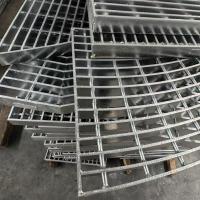 China Hot Dip Galvanized Steel Bar Grating 30mm Pitch Machine Pressure Welding for sale