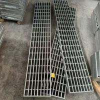 China 30mm Bearing Bar Spacing Steel Floor Decking Grating Hot Dipped Galvanized Flat Bar for sale