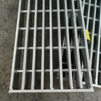 China 30mm Bearing Bar Spacing Steel Floor Decking Grating Hot Dipped Galvanized Flat Bar for sale