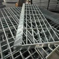 China Industrial Steel Platform Grating 30mm Pitch 3mm Crossbars Hot Galvanized 1000x1000mm for sale