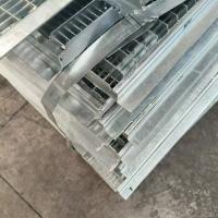 China Steel Grid Plate Ditch Cover Non Slip Grating 30mm 40mm Spacing Anti Corrosion for sale