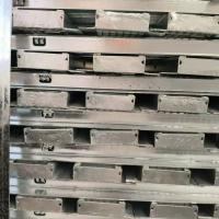 China Anti Slip Grating for Stair Step Plate with Customized Size and Thickness for sale