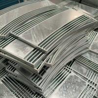 China Heavy Duty Serrated Steel Grating Plate 32x5mm Anti Slip for Drainage Ventilation for sale