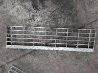 China 5mm Thick Aluminum Bar Grating 1 Inch Spacing 900mm x 3000mm Anodized Heavy Duty for sale