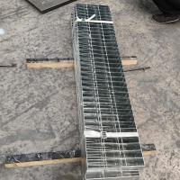 China Aluminum Bar Grating 1 Inch Bar Spacing 5mm Thickness for Walkway and Ventilation for sale
