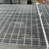 China Hot Dip Galvanized Steel Grating 40mm Bearing Bar Pitch Heavy Duty Industrial Flooring for sale
