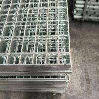 China Heavy Duty Steel Grating 30x5mm Bearing Bar Hot Dip Galvanized Anti Slip Floor Grating for sale
