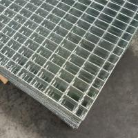 China Industrial Steel Grating 40mm Pitch Hot Dipped Galvanized Interlocking Design for sale