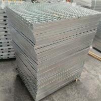 China Hot Dipped Galvanized Steel Grating 30x100mm Industrial Platform Walkway for sale