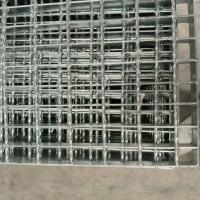 China Industrial Steel Grating 40mm Pitch Hot Dipped Galvanized Interlocking Design for sale