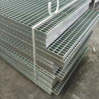 China Hot Dipped Galvanized Steel Grating 30x100mm Industrial Platform Walkway for sale
