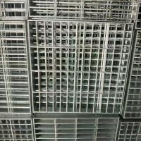 China Heavy Duty Steel Grating 25x5mm Bearing Bar 30mm Pitch Anti Slip Stair Treads for sale