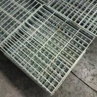 China Steel Grating Stair Treads 15W 2 Serrated Anti Slip for Patios Balconies Industrial Walkway for sale