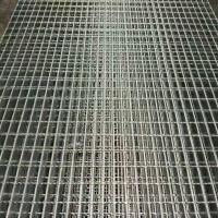China Steel Grating Stair Treads 15W 2 Serrated Anti Slip for Patios Balconies Industrial Walkway for sale